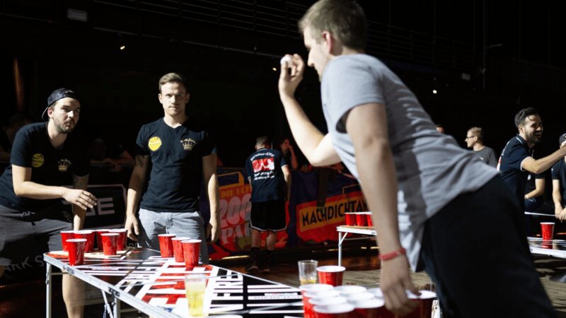 Beer Pong Turnier der Schweizer Profiliga